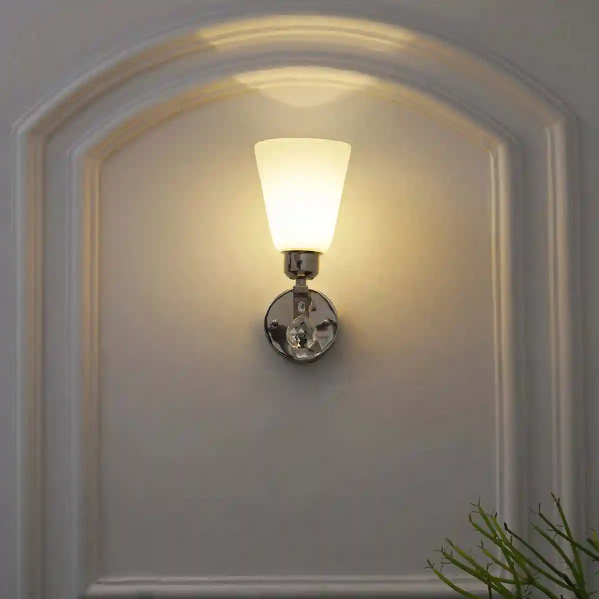 MARACAS Glass and Metal Wall Light – KAPOOR-E-ILLUMINATIONS PRIVATE LIMITED